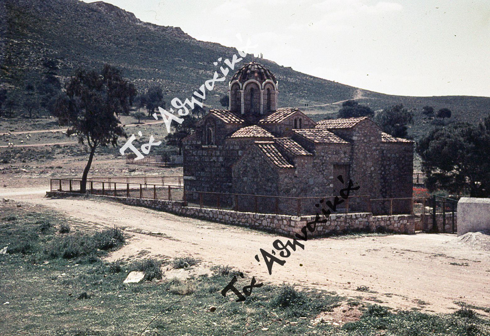 Ο ιδιόρρυθμος κτηματίας Λάμπρος Βέϊκος - ΤΑ ΑΘΗΝΑΪΚΑ