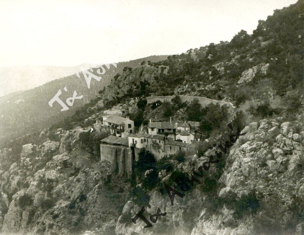 Όταν καιγόταν η Φυλή και η Μονή Κλειστών (Αύγουστος 1932) - ΤΑ ΑΘΗΝΑΪΚΑ
